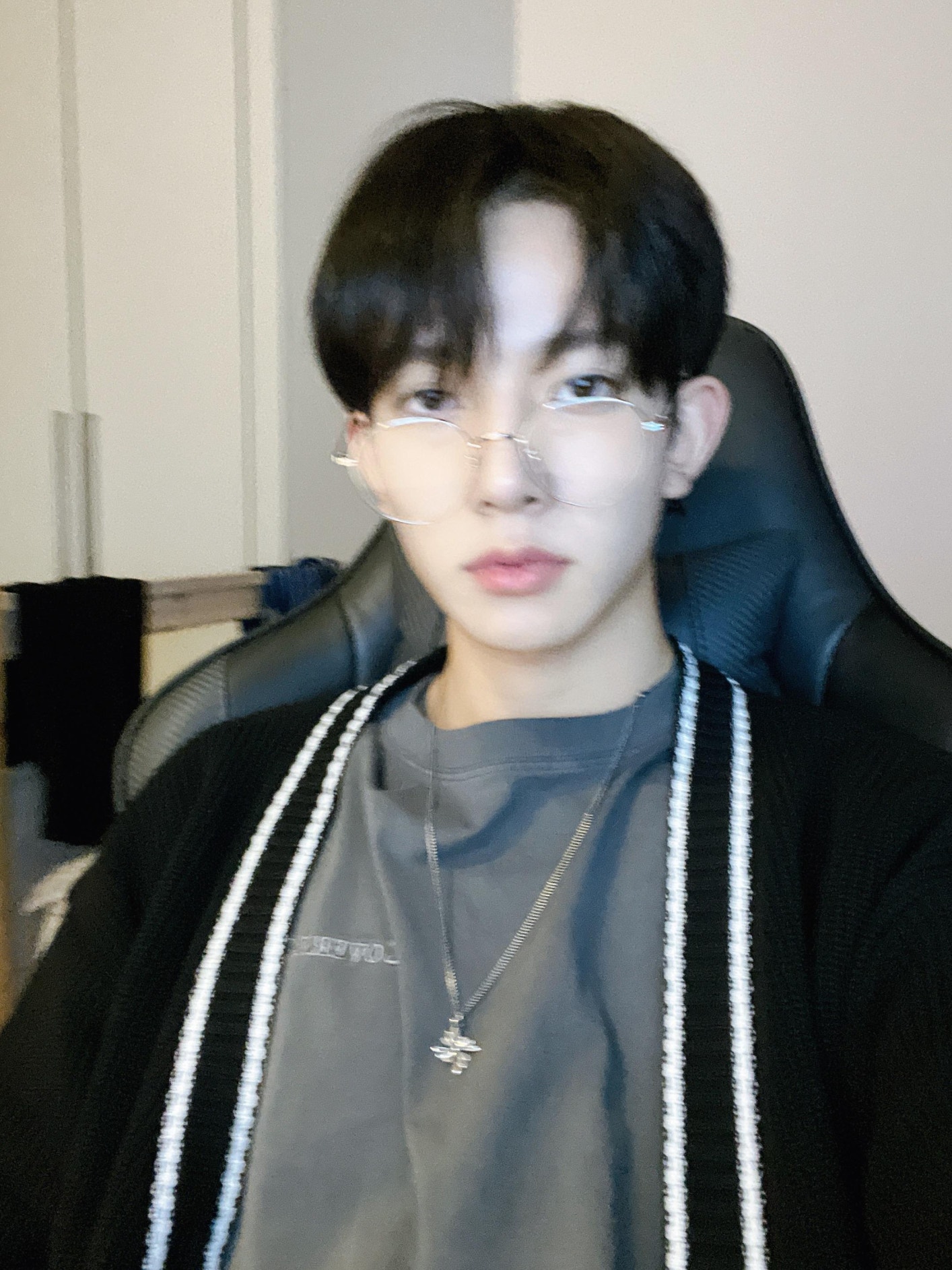 ENHYPEN Community Posts - - HEESEUNG