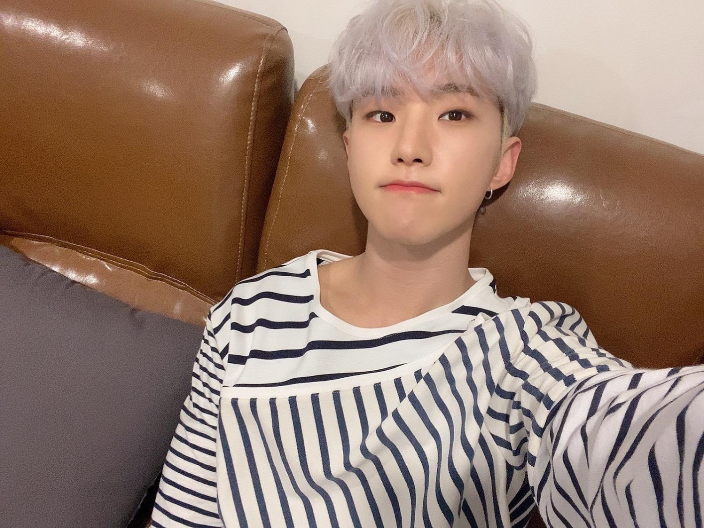SEVENTEEN Community Posts - - HOSHI
