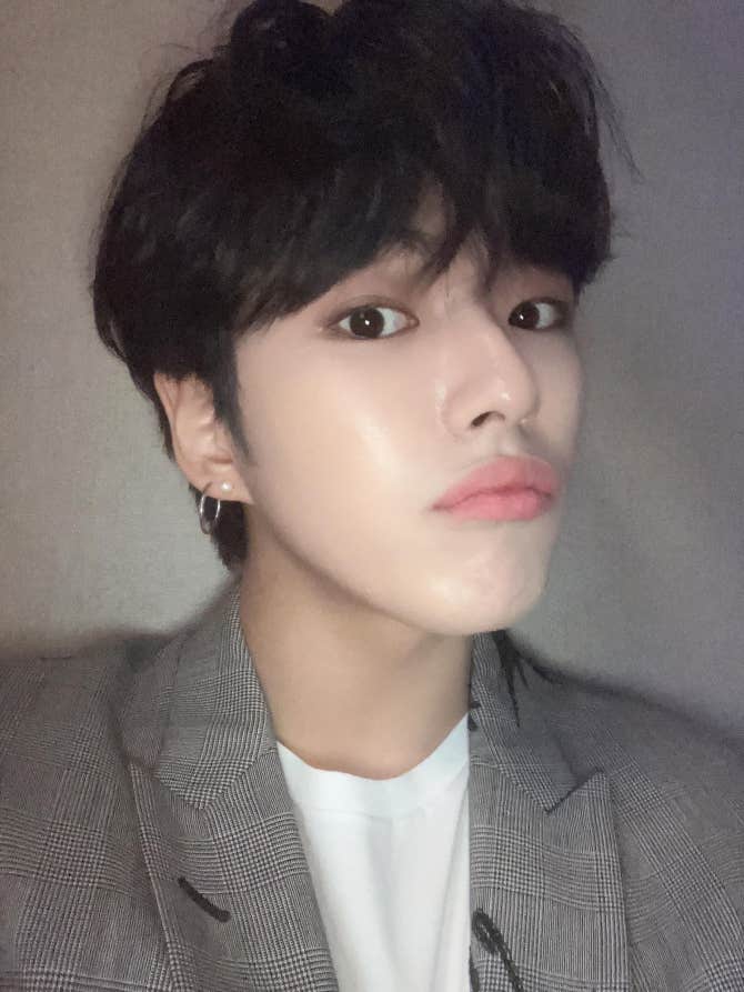 TREASURE Community Posts - 얏호💕🌸 - YOON JAE HYUK