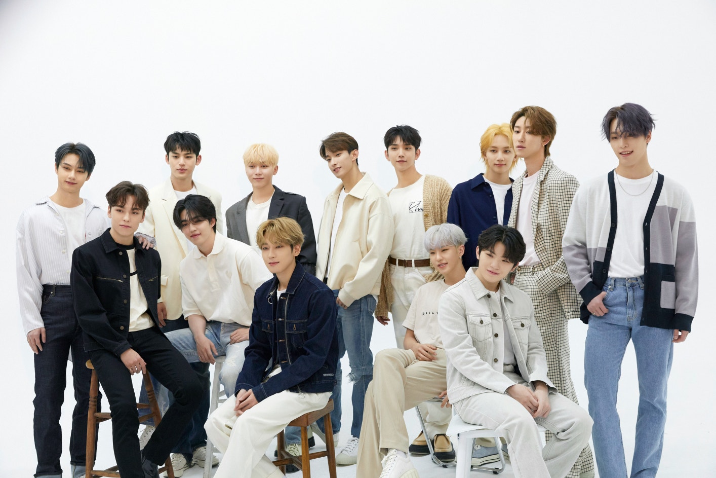 ‘2021 CARAT LAND’ POSTER Behind Sketch