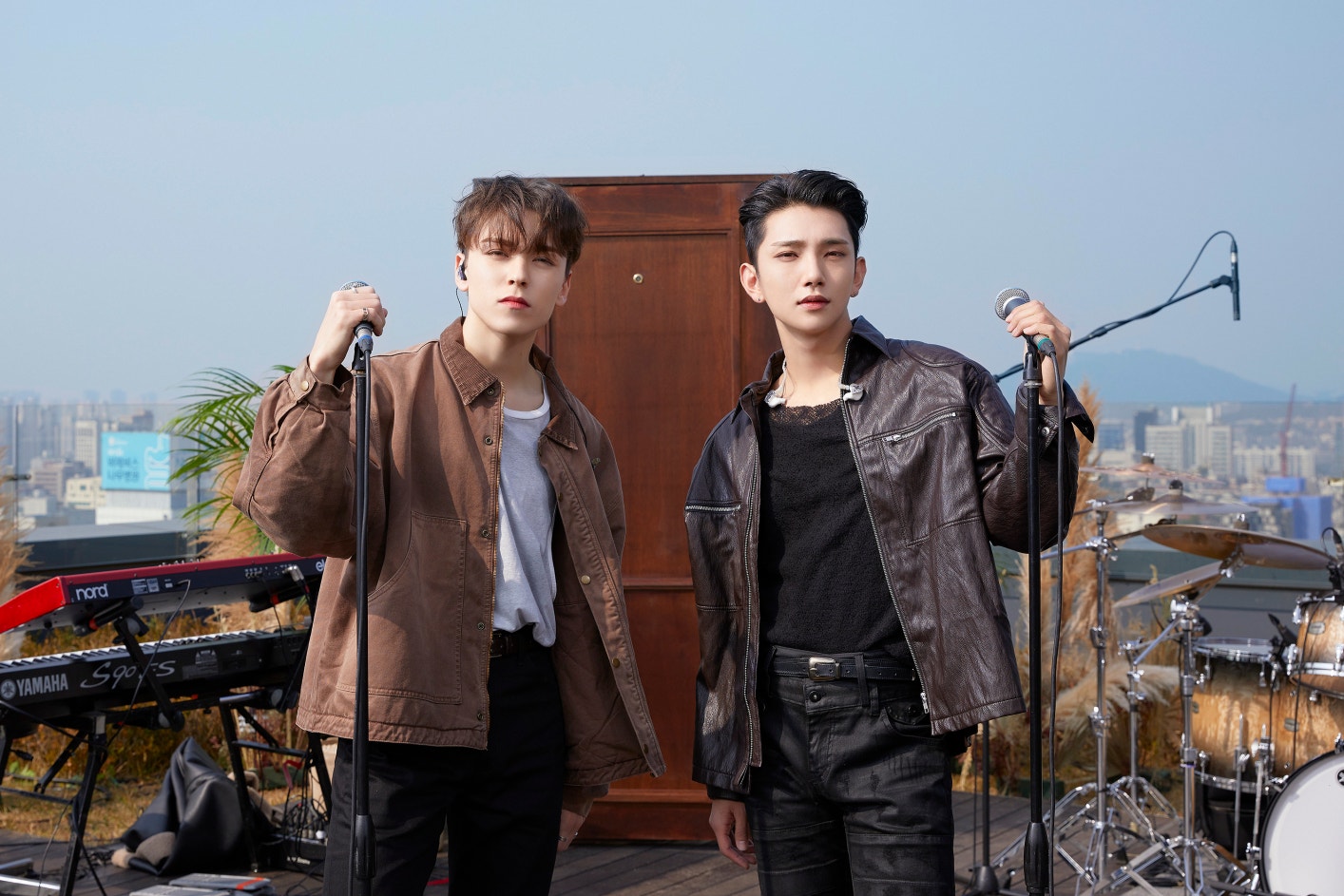 ’2 MINUS 1’ Open Mic Behind Sketch