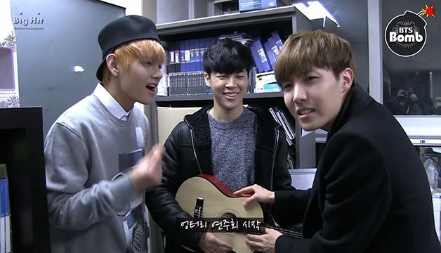 [2016 FESTA] BTS (방탄소년단) Special BANGTAN BOMB 8 - Playing the guitar