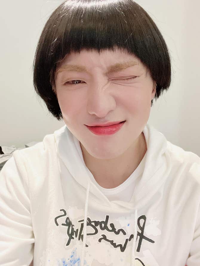 WINNER Community Posts - SNL 셀카2 - YOON