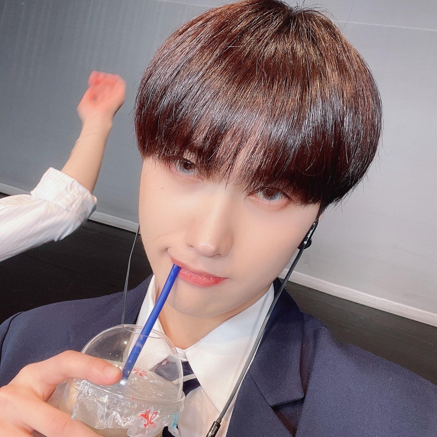 MIRAE Community Posts - 🧢🪀🚲 - LIEN