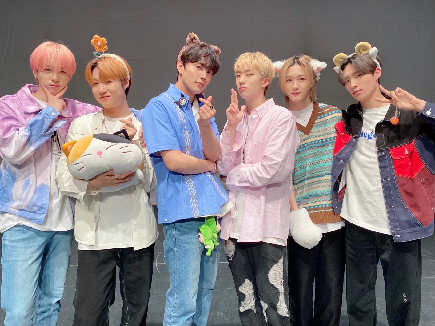 P1Harmony 2nd Mini Album [DISHARMONY : BREAK OUT] 팬 사인회 Selfie #9