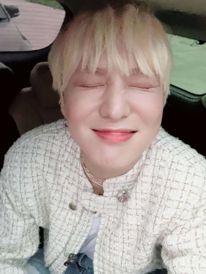 WINNER Community Posts - 아!! 좋았다!!!! HOLIDAY in city💙 - YOON