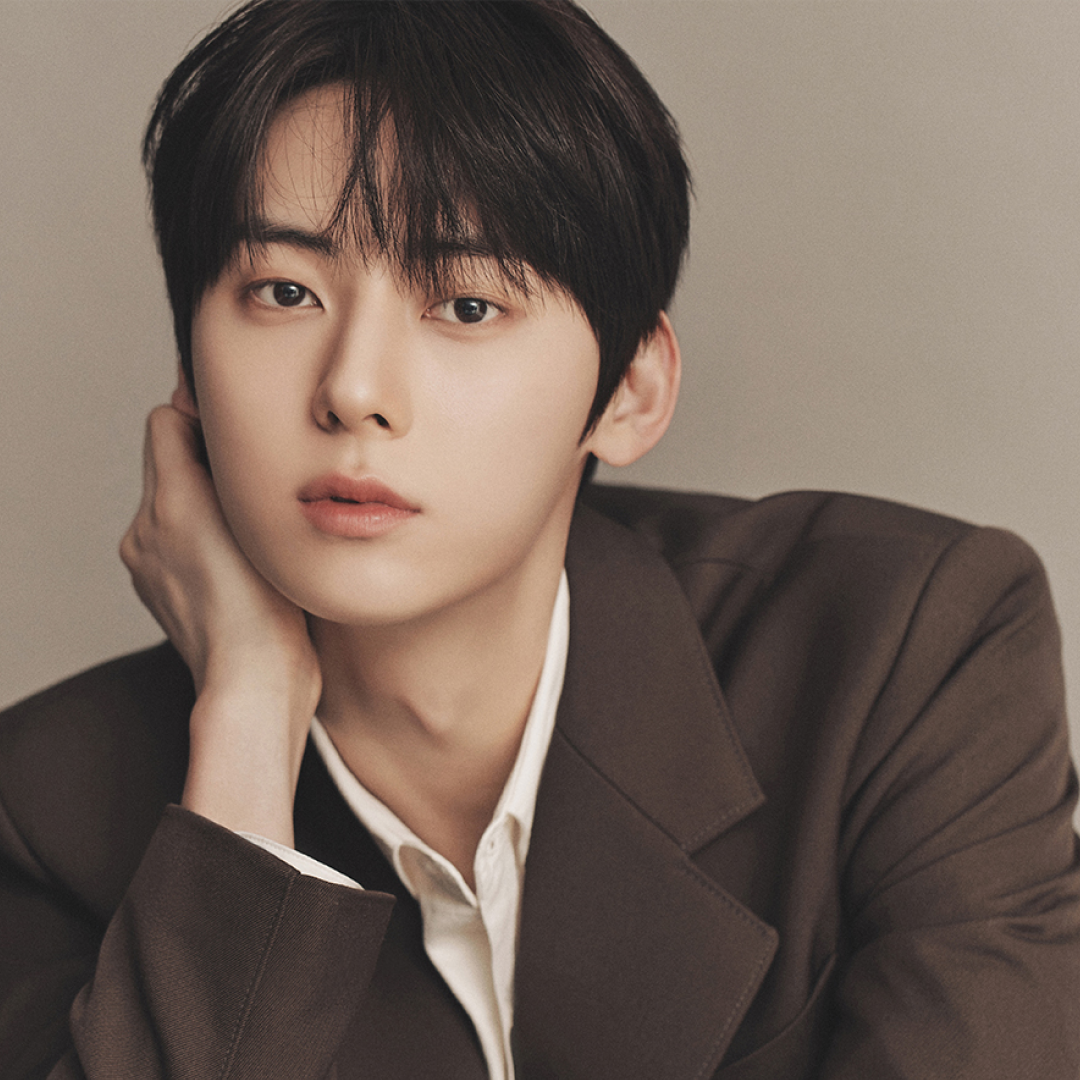HWANG MIN HYUN Weverse