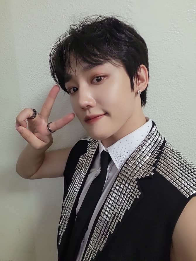 Golden Child Community Posts - 오늘 만나서 반가웠어 짱드니스!!!! >