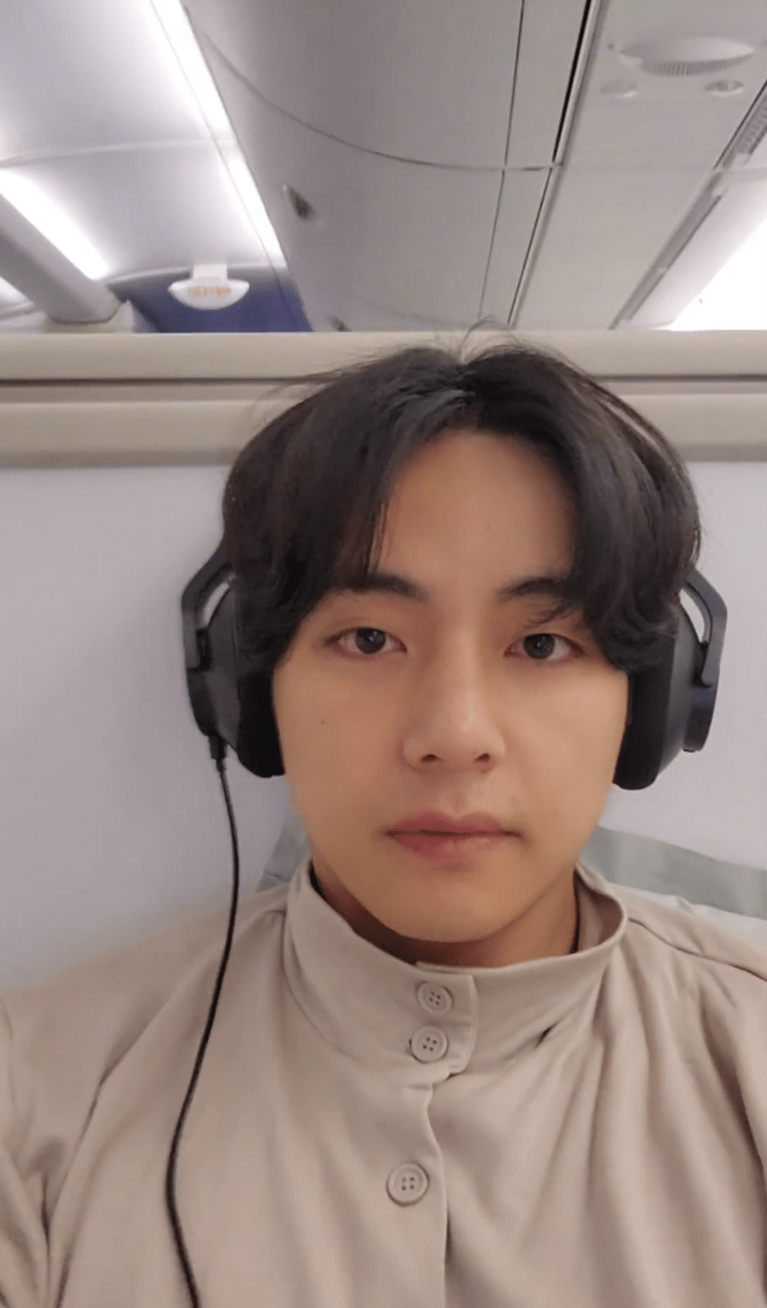 BTS Community Posts - I would like to be like Tae, when traveling ...