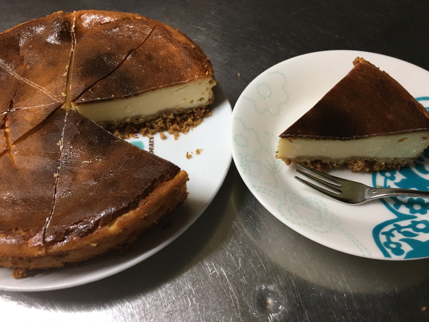 BTS 커뮤니티 포스트 - #to_v 태태 좋은아힘☔️＆구나이🌙 一晩寝かせてギュッとしまったcheesecake😋食べたかった ...