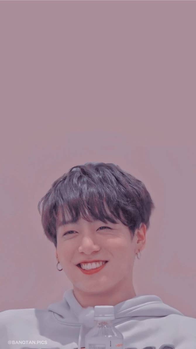 BTS Community Posts - Happy birthday JK oppa🎉🎉🎊🎂 ️🥳🥳🥳🥳🔥... Stay safe ...