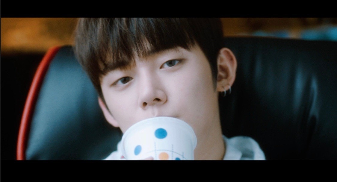 TXT (투모로우바이투게더) ‘Introduction Film - What do you do?’ - 연준 (YEONJUN)