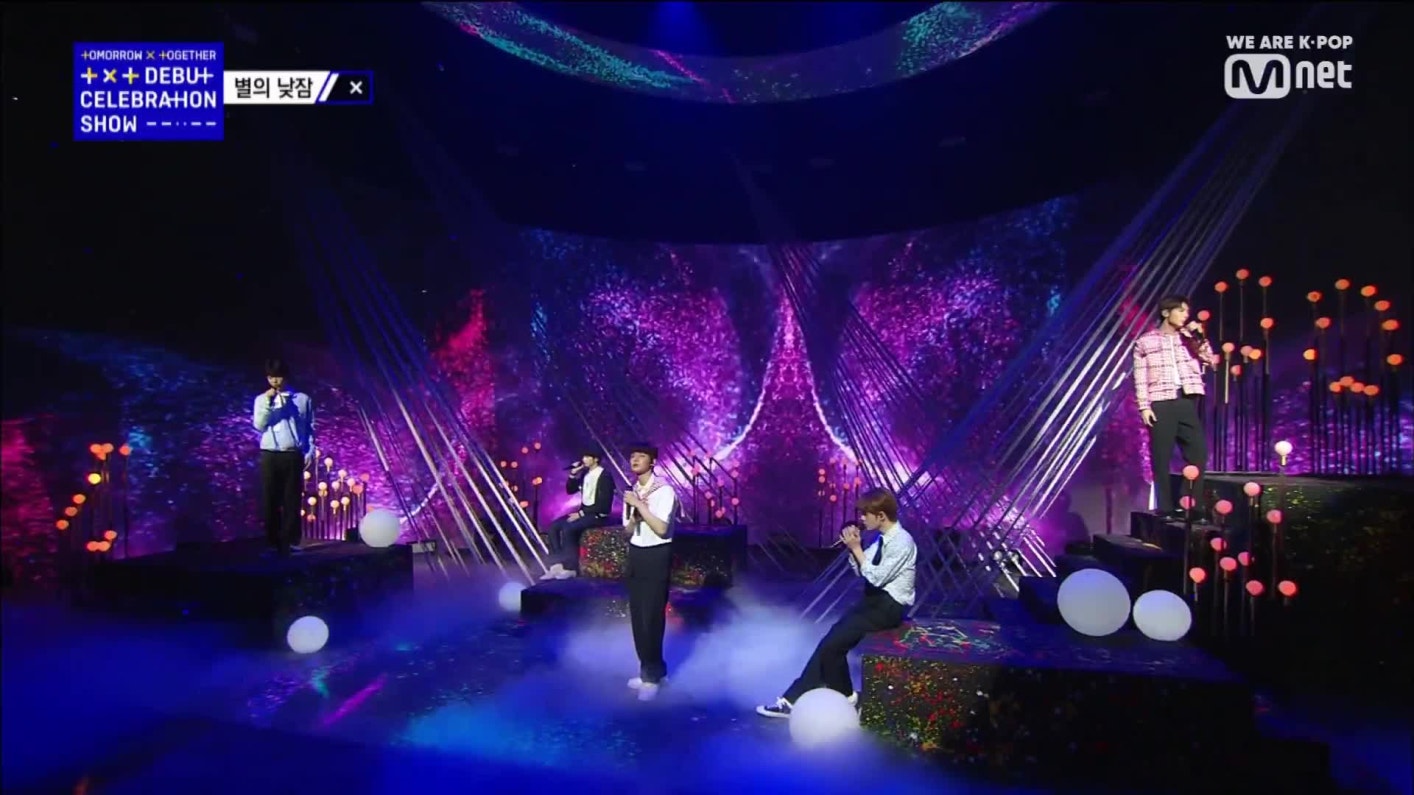 TXT (투모로우바이투게더) - 별의 낮잠 (Nap of a star)│DEBUT CELEBRATION SHOW