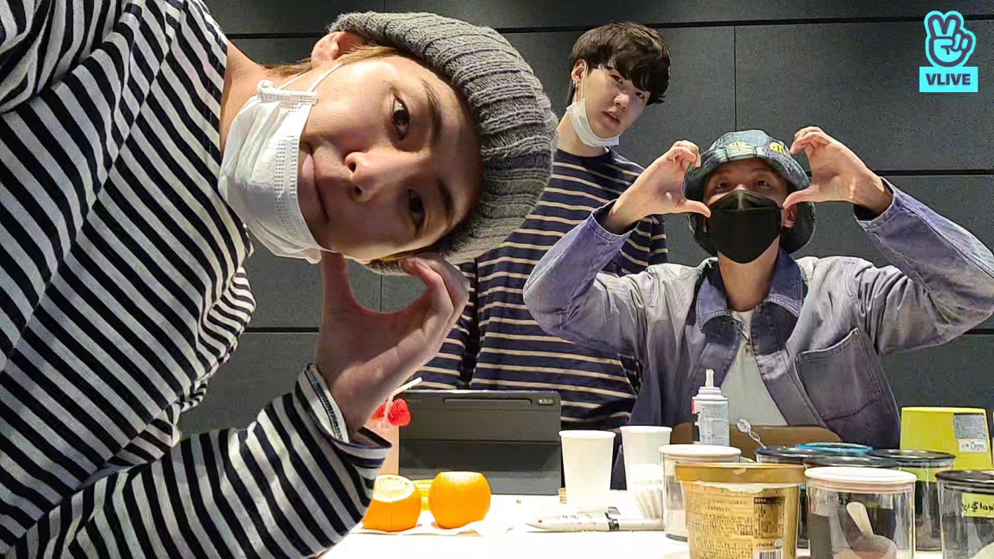 BTS Cafe Yongsan Branch OPEN! Tea Time With ARMY~