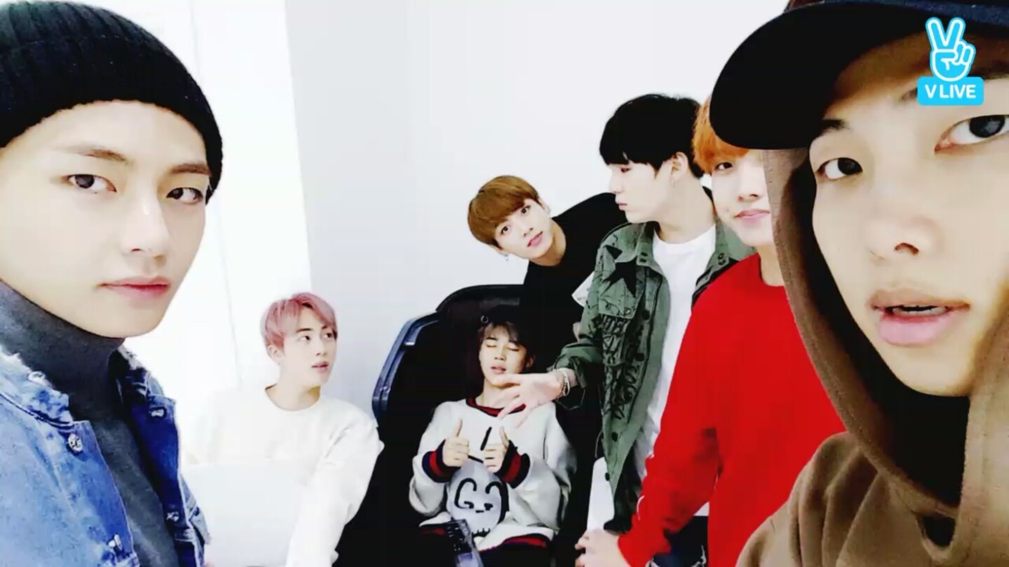 BTS Live : VLIVE 1st Aniversary gift🎁