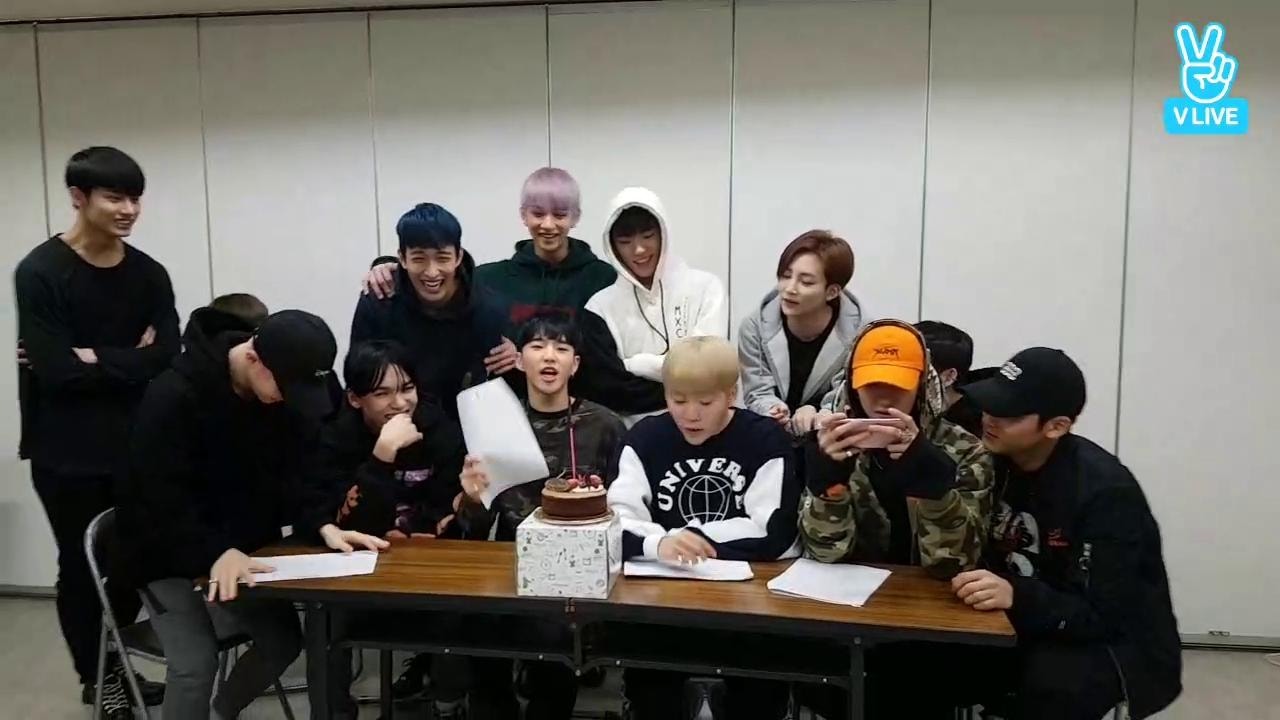 [SEVENTEEN] 호시, 승관의 안드로메다 'HAPPY CARAT DAY'