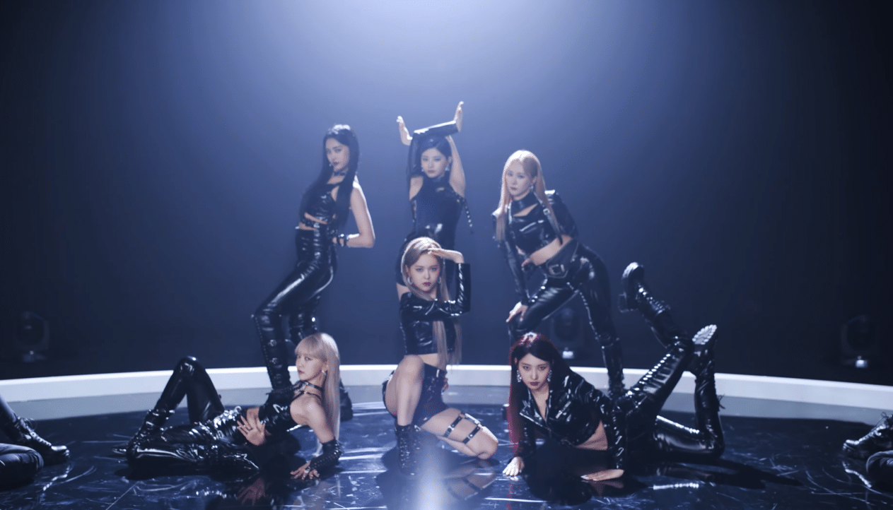 EVERGLOW (에버글로우) - LA DI DA MV Choreography