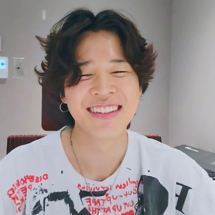 BTS 커뮤니티 포스트 - good morning lovely jimin 😘 💜 💕 💖 💗 💛 😘 💜