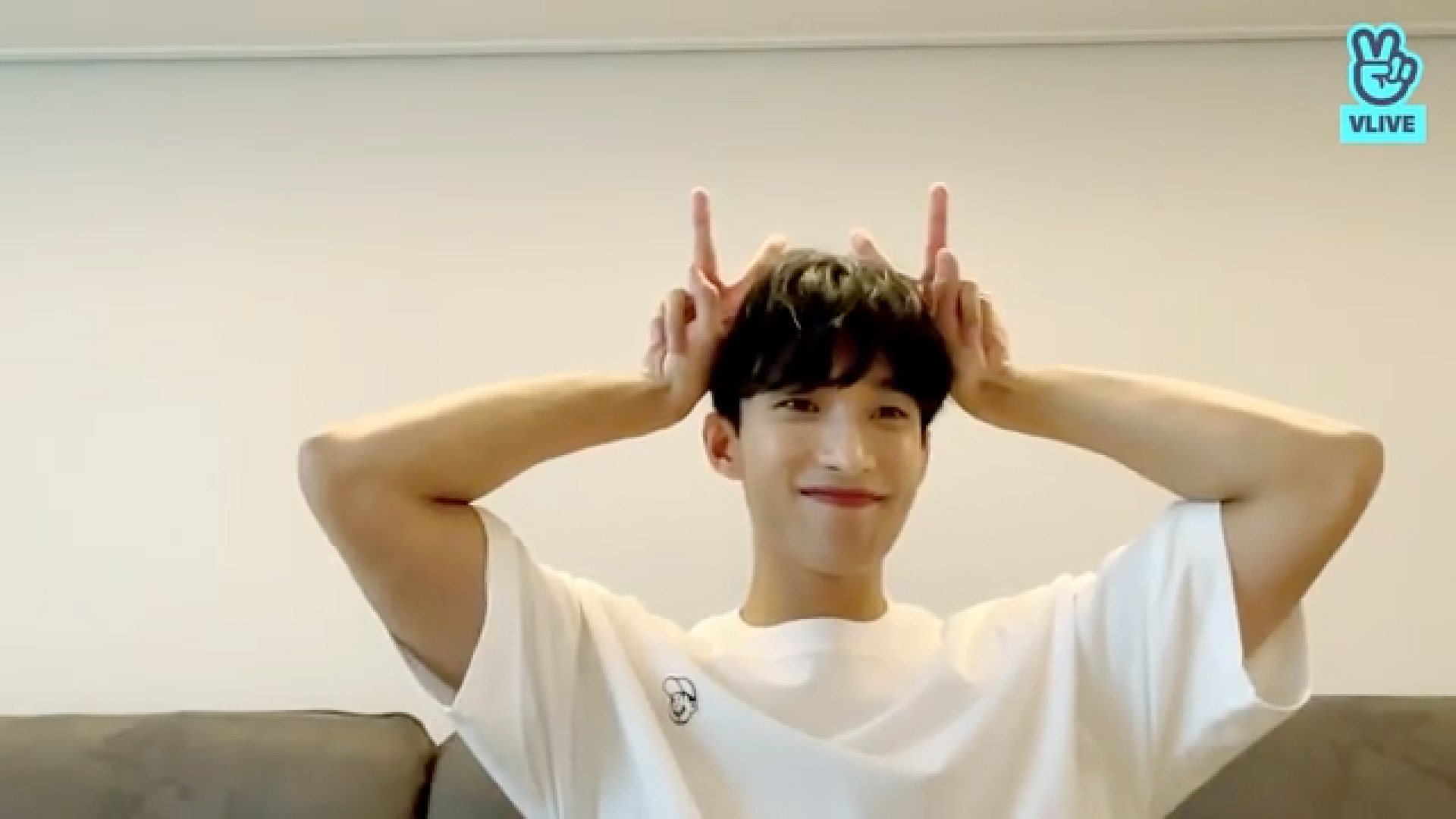 Let's eat with Dokyeom😋