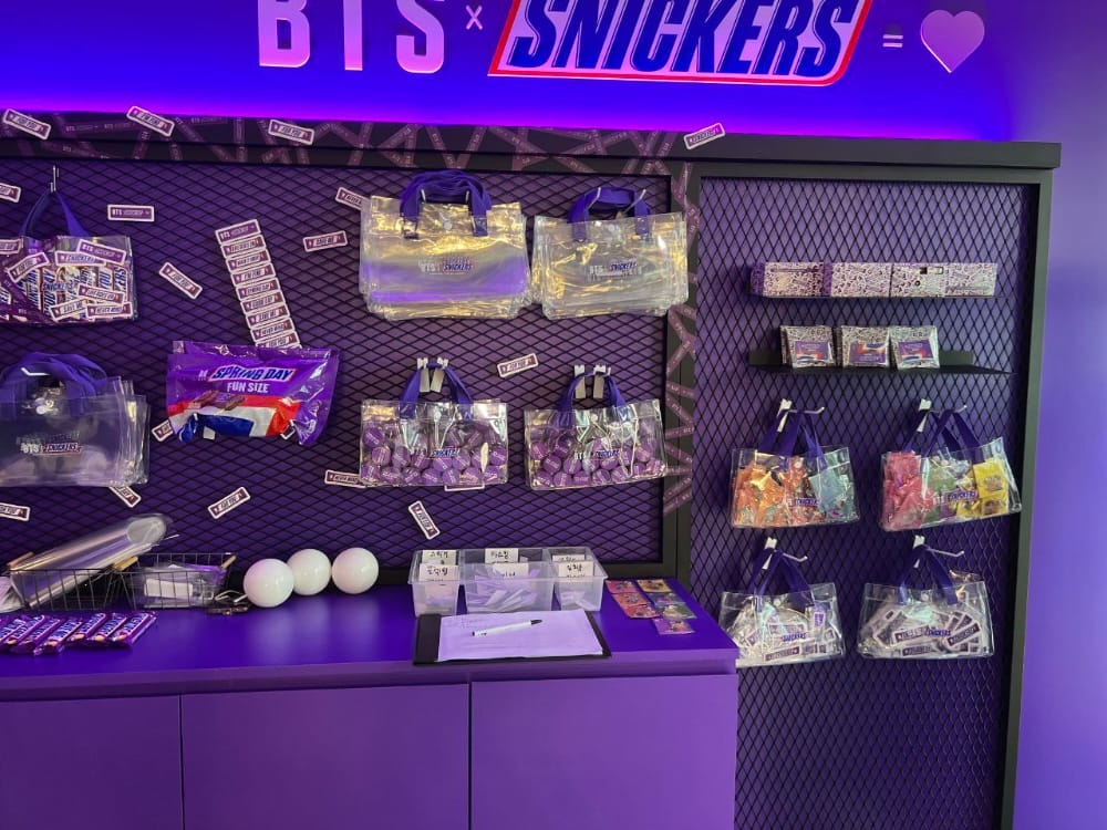 BTS 커뮤니티 포스트 - KpopHerald Twitter update 💜 Also, there's a section ...