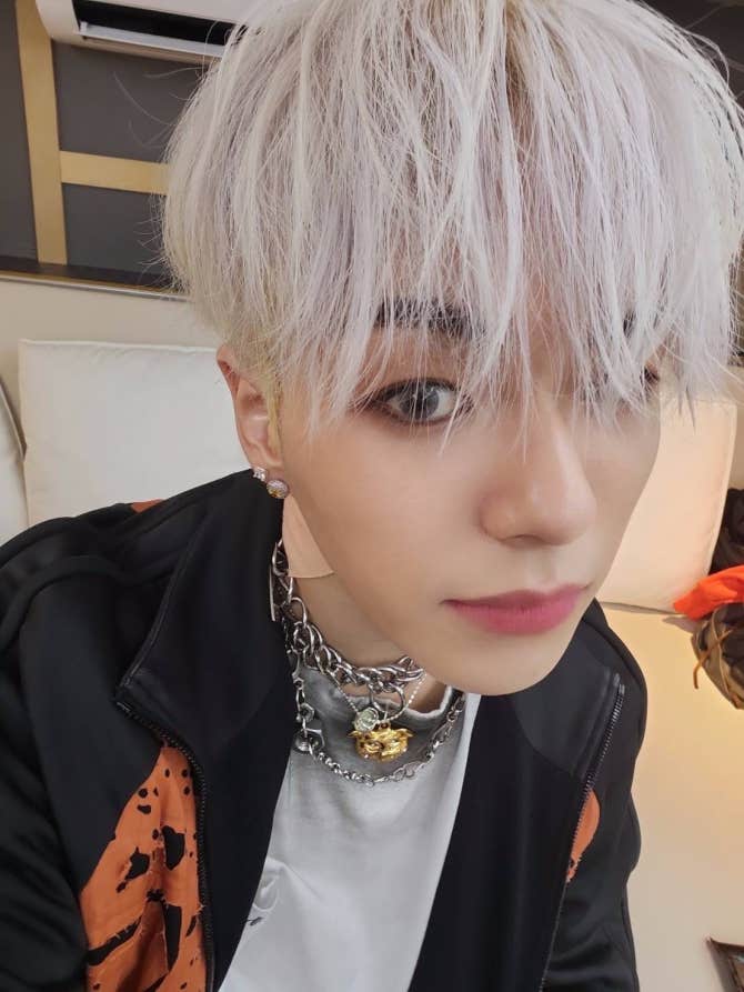 TREASURE Community Posts - 떨린다 - YOON JAE HYUK