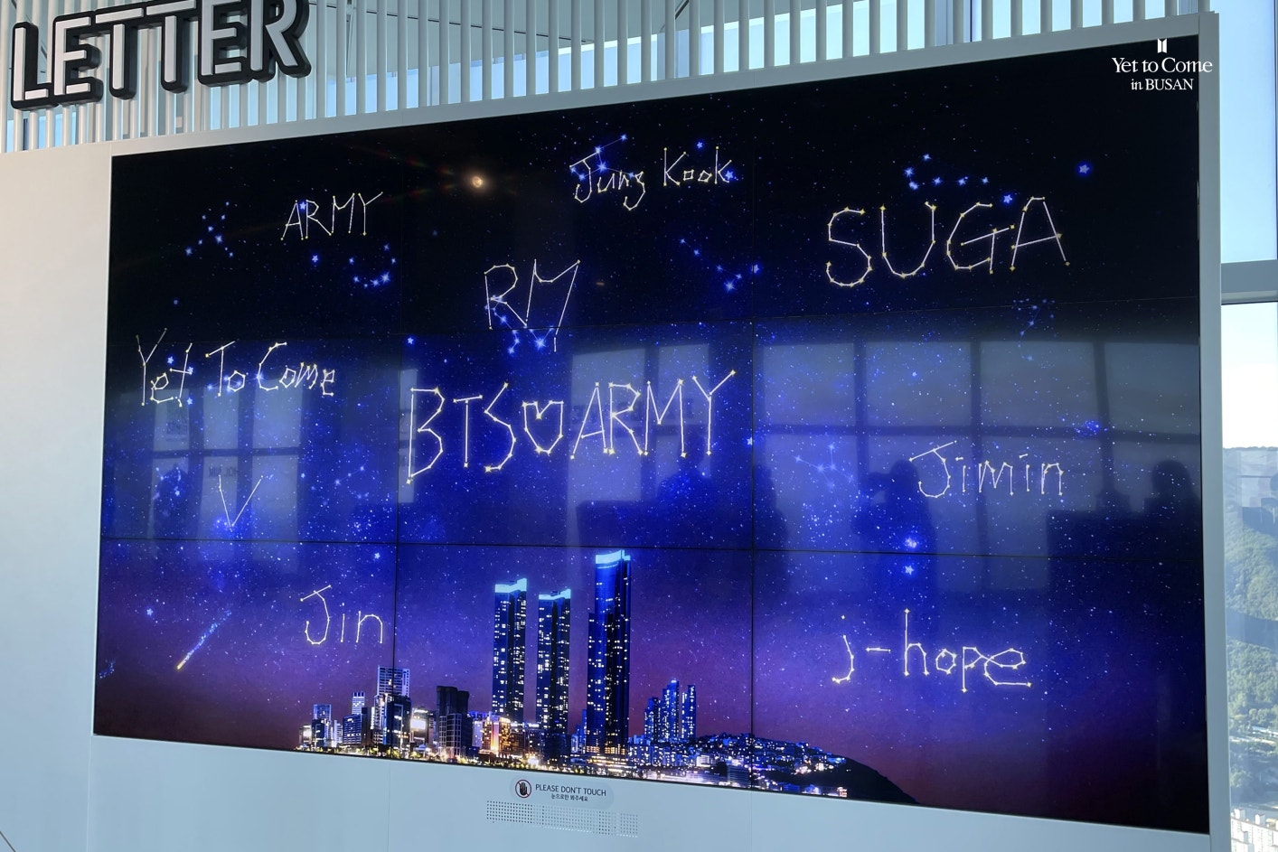 BTS 커뮤니티 포스트 - 💜 WEVERSE IN BUSAN BTS in BUSAN (1) Busan is celebrating now! 🎉 For BTS in BUSAN ...