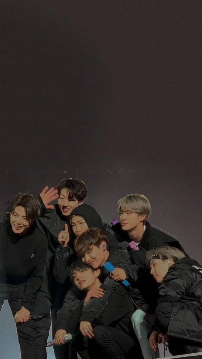 BTS Community Posts - l love you BTS 😩🖇