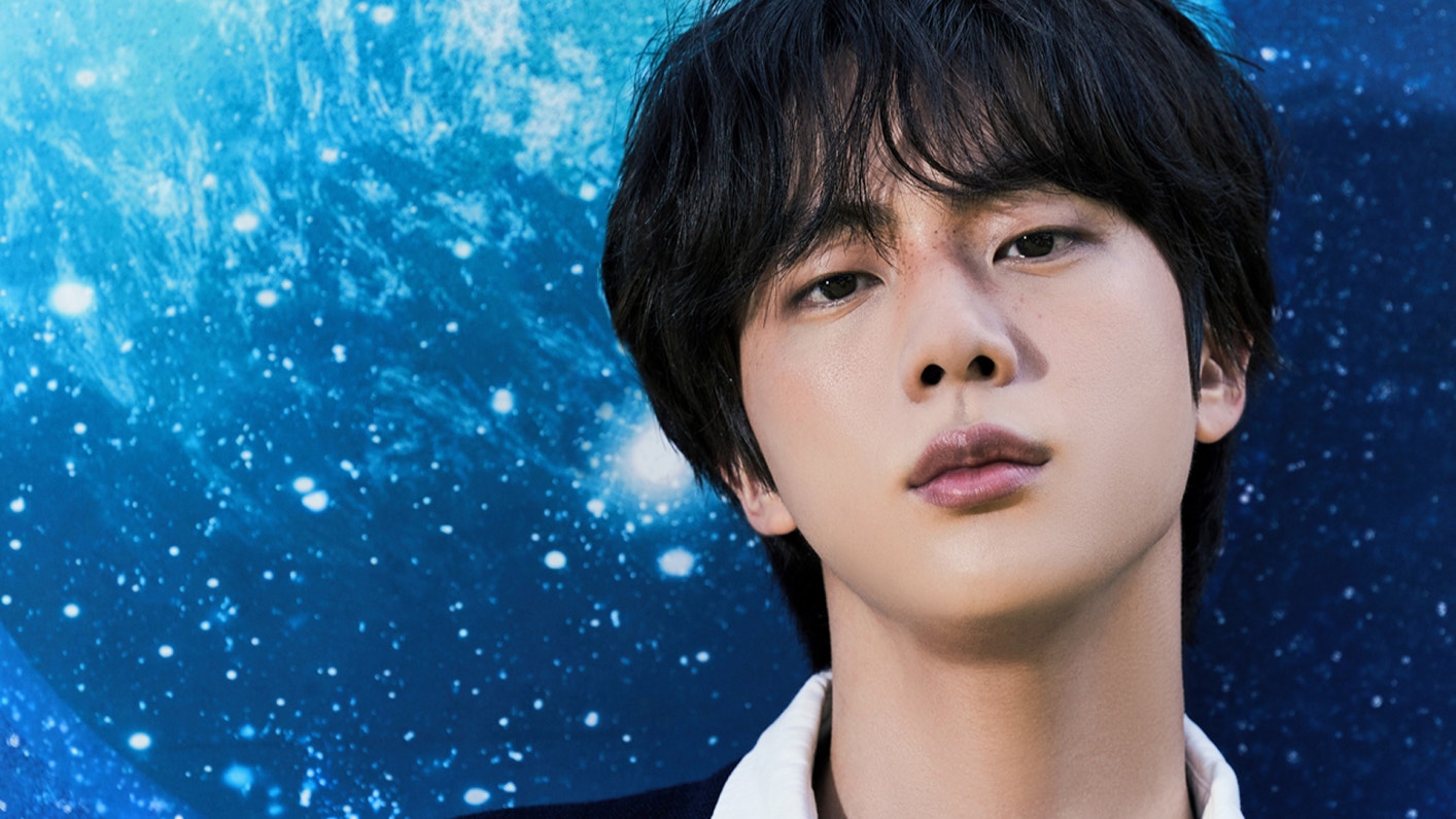 진 (Jin) 'The Astronaut' Concept Photo - Outlander