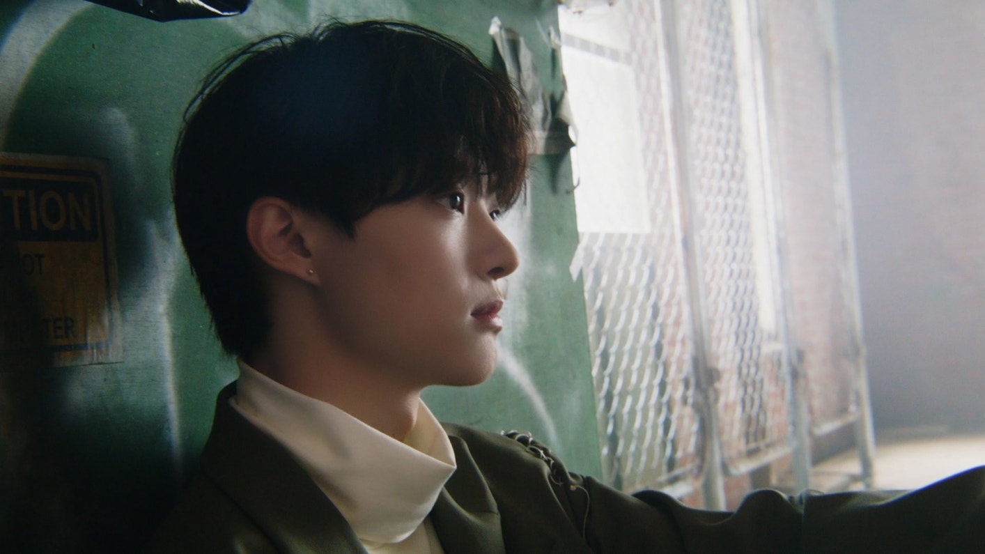 First Howling : ME Concept Clip - EJ