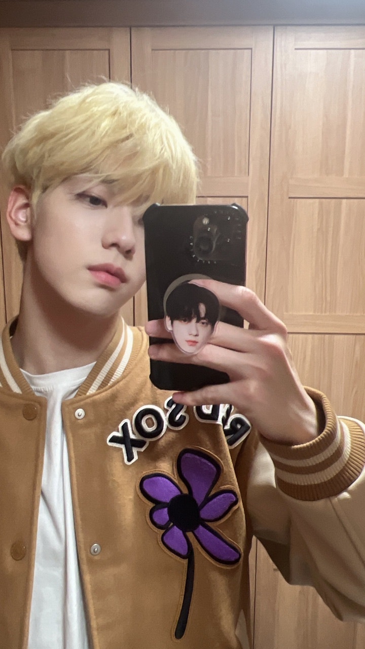 TOMORROW X TOGETHER Community Moments - - SOOBIN