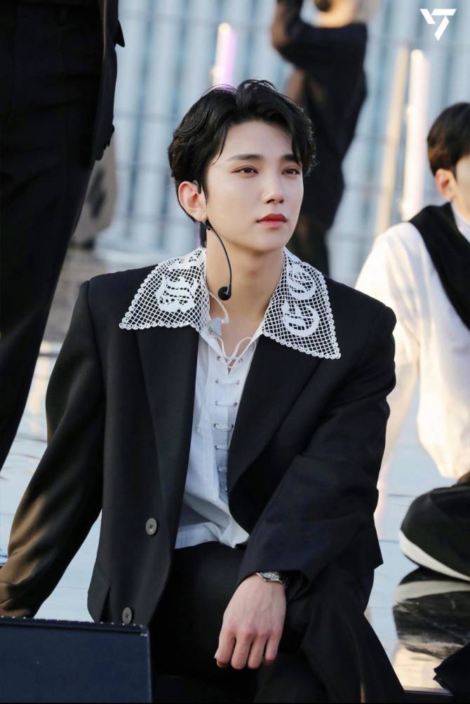 Seventeen Community Posts 知秀生日快乐啊!新的一岁也要照顾好自己哦!(看到的话就回个表情吧~)