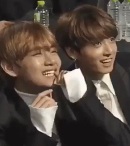 Bts Community Posts ííìðð» ìë
íìžì ìŒ ìŽì¬í íìžìð€ð·ð¥°ì ë§ ë§ìŽ ì¬ëíŽìð To V Tana