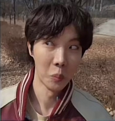 BTS Community Posts - bombastic side eye 😦