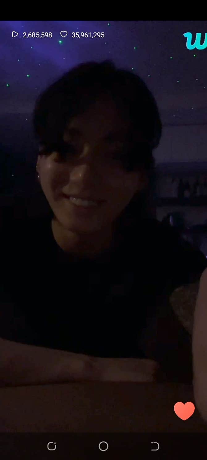 BTS Community Posts - Jjkk V and hope 💜💜💜