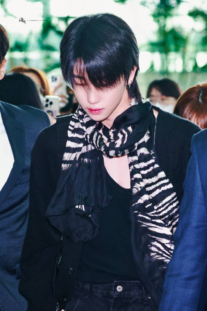 SEVENTEEN Community Posts - 真的好魅啊宝宝🤩🤩🤩