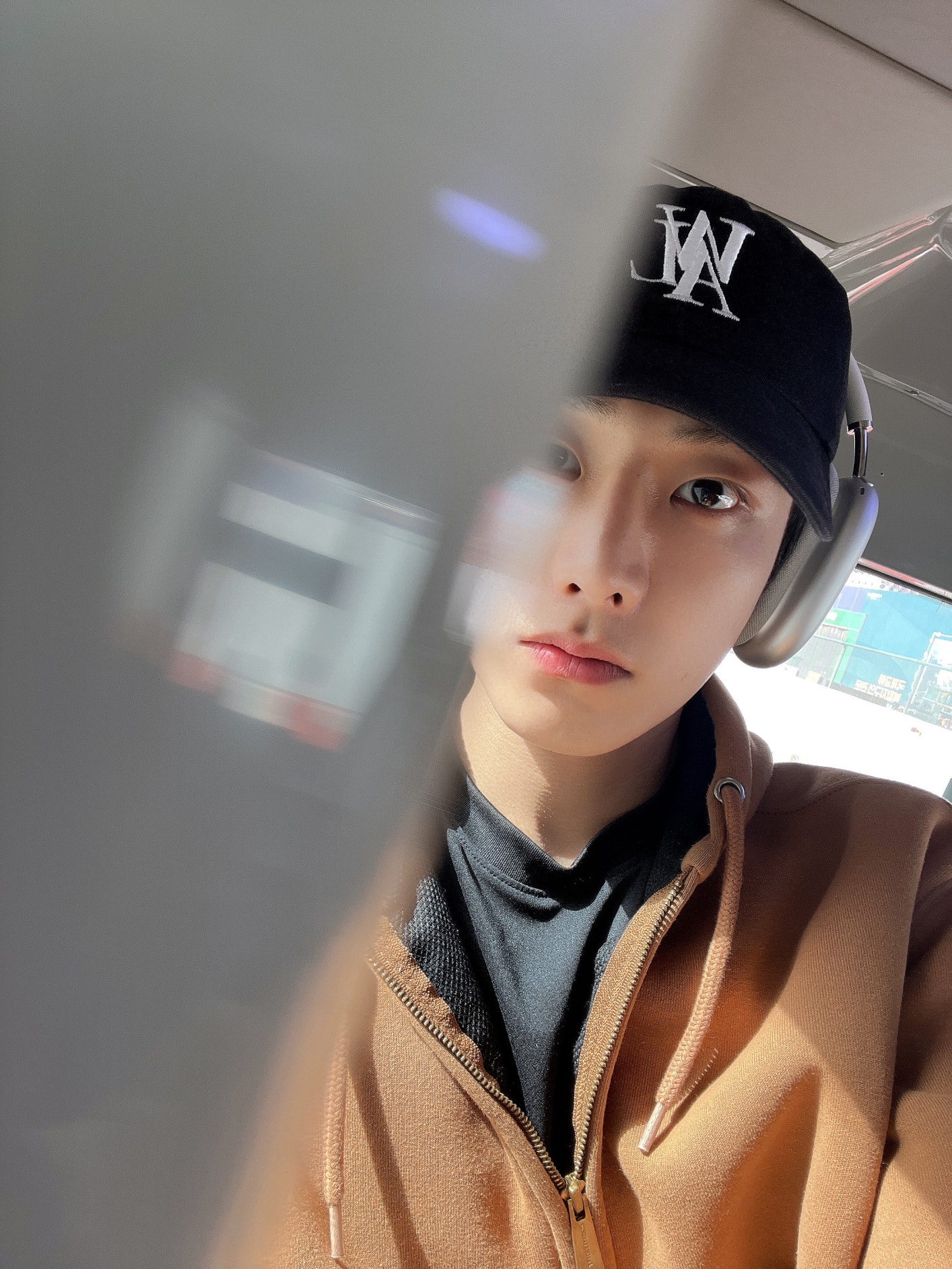 MIRAE Community Posts - 🚌 - DOHYUN