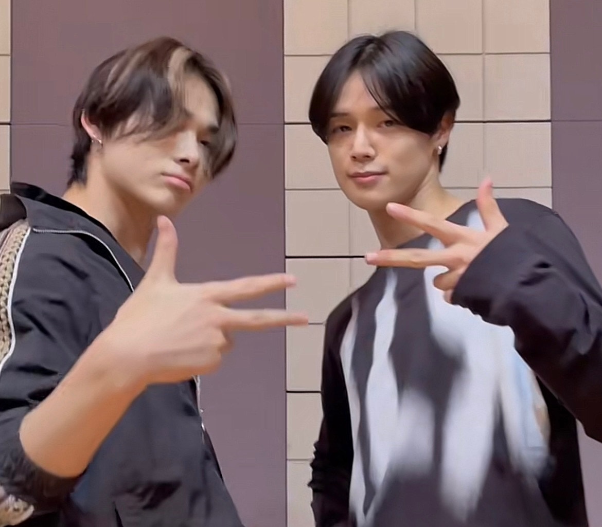 &TEAM 커뮤니티 포스트 - ニキくんと踊ってるからかケイくん活き活きしてるね！兄弟愛♡♡♡ #to_andteam #to_k 📸 ...