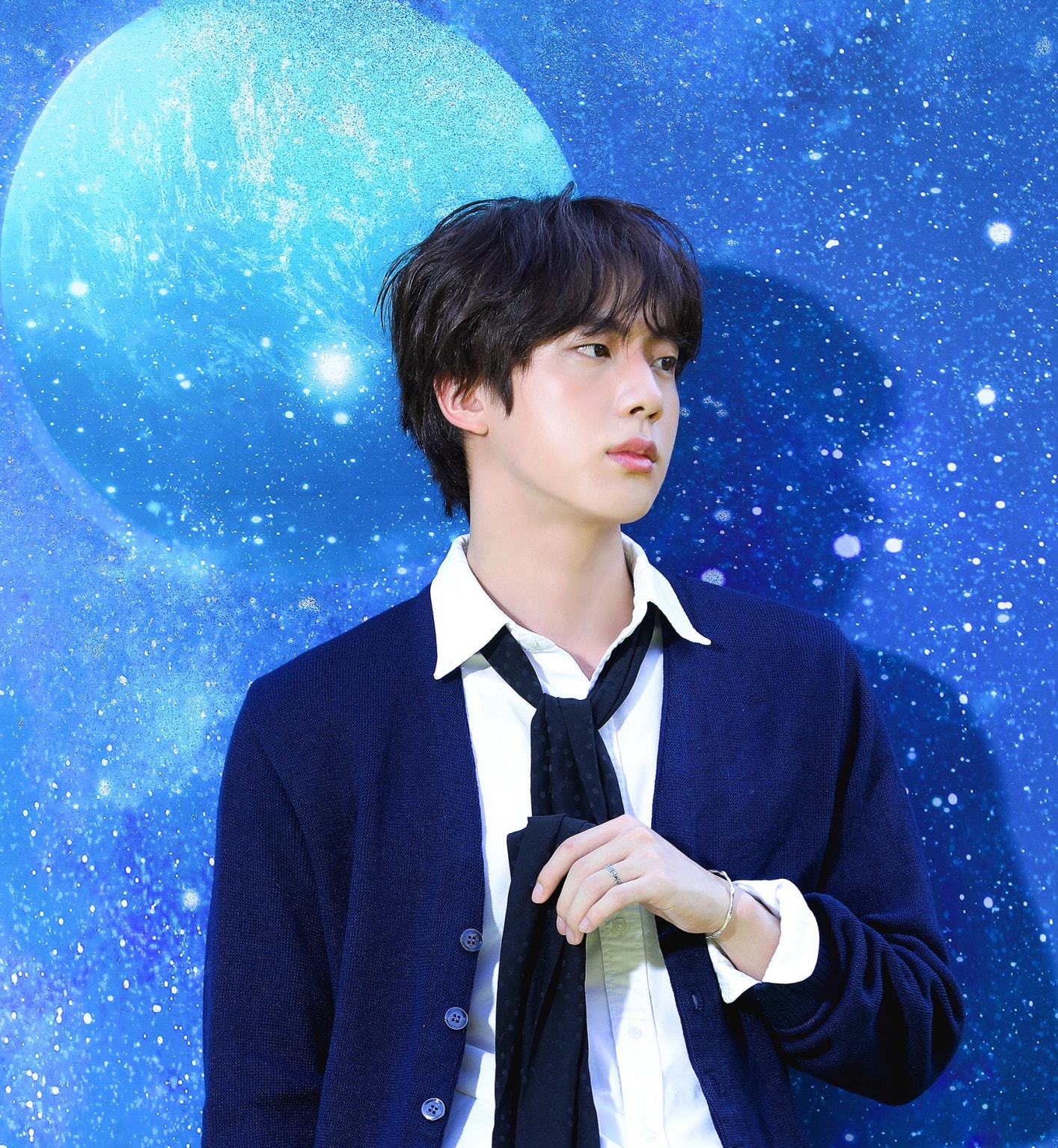 Bts Community Posts ðjin Timeð ãžã³ããð The Astronautðªïœ¡ â
6000äžååçè¶
ãããð