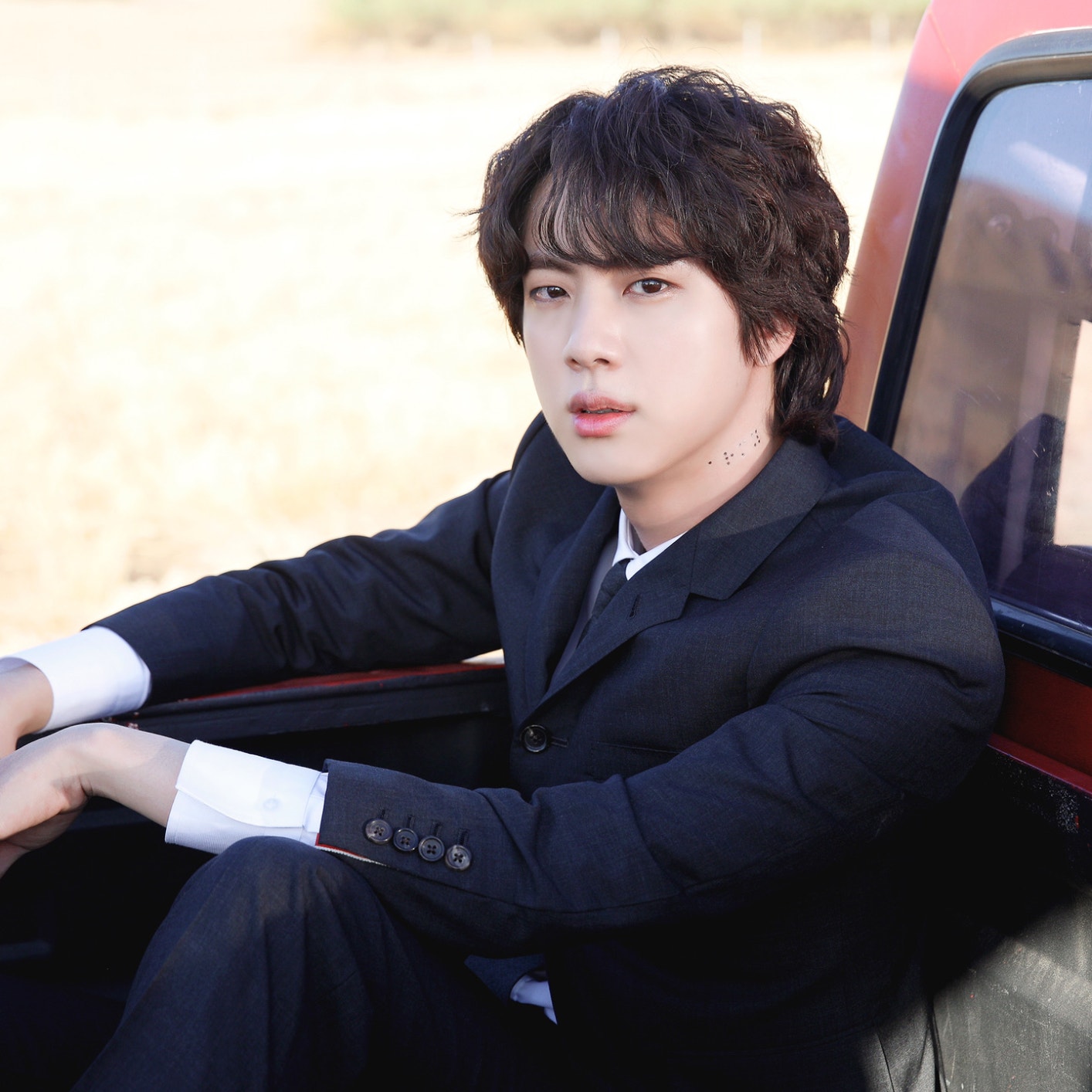 Bts Community Posts Dear Jin From Army ジンくん 今日も一日お疲れさま💜 この首にあるarmyの