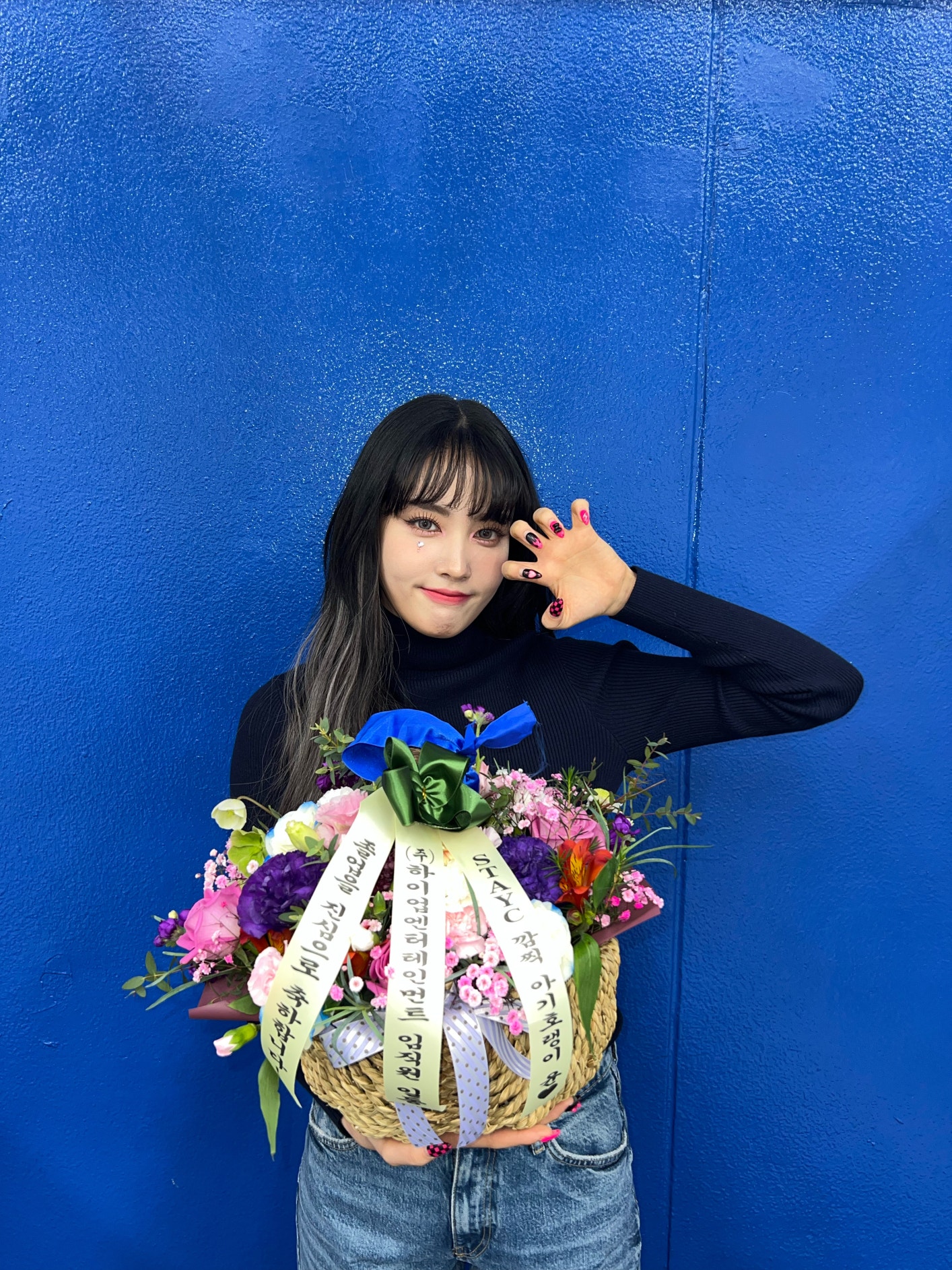 STAYC 커뮤니티 포스트 - 자윤이의 졸업을 축하합니다~~🥳🥳 - 윤