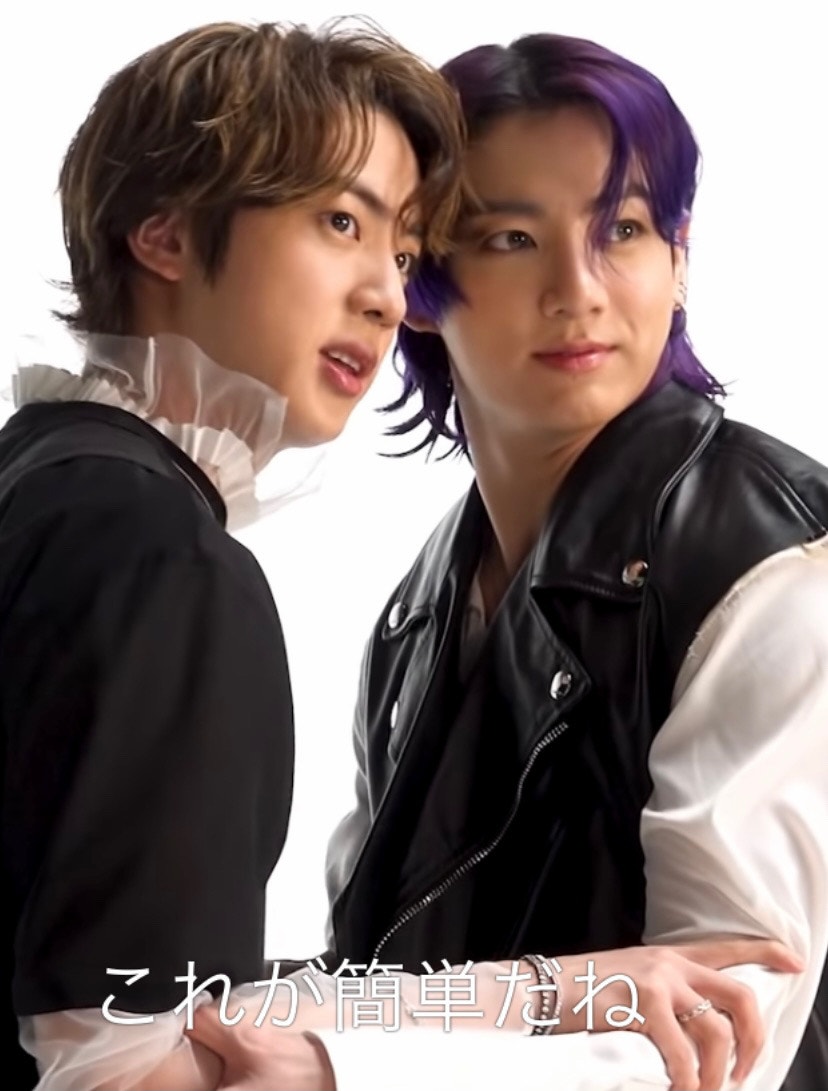 BTS Community Posts - weverse 와주셔서 감사합니다💜🐰😭 진군이 군복무를 해서 서운한 생각이 들 때가 ...