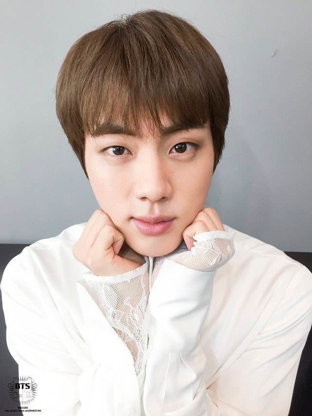 Bts Community Posts Dear Jin From Army ジン君こんにちは😊 どんな休暇を過ごしているのかな
