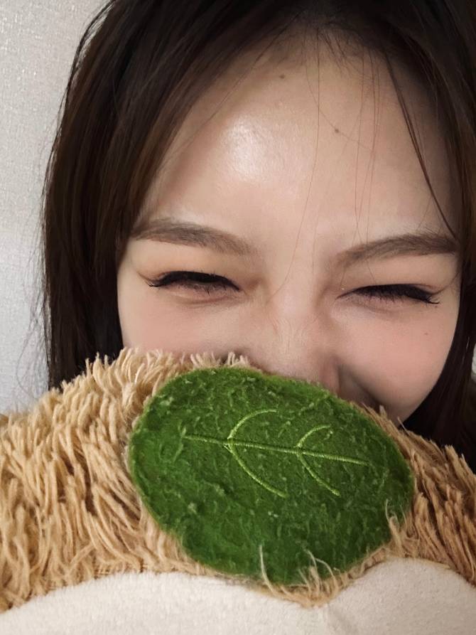 Rocket Punch Community Posts 오늘 하루 수고 많았더 켓치야 잘 자요😌 나름인 내가 맨날 끌어안고 자서